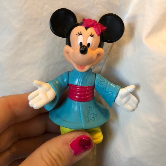 Disney | Toys | Disney Epcot Minnie Mouse | Poshmark